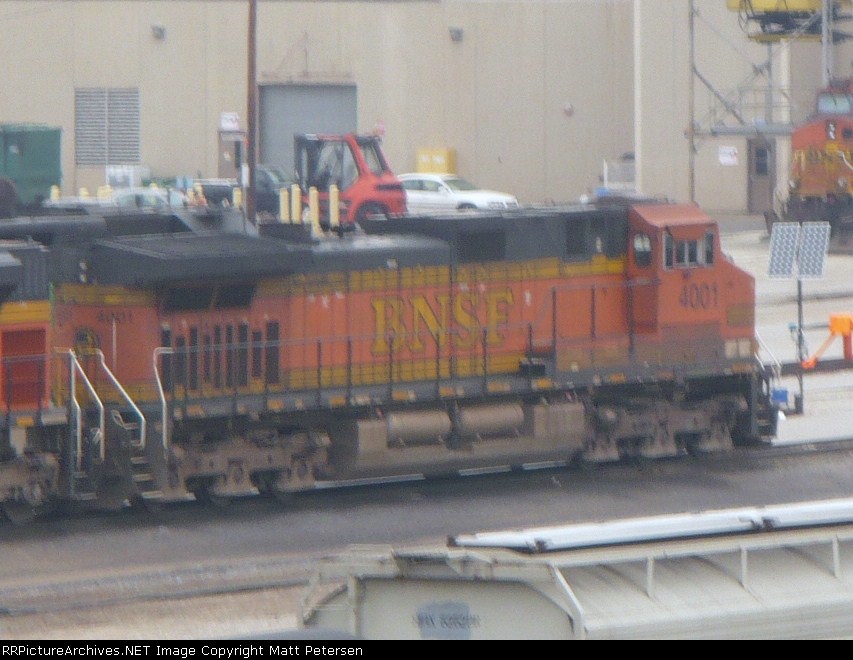 BNSF 4001